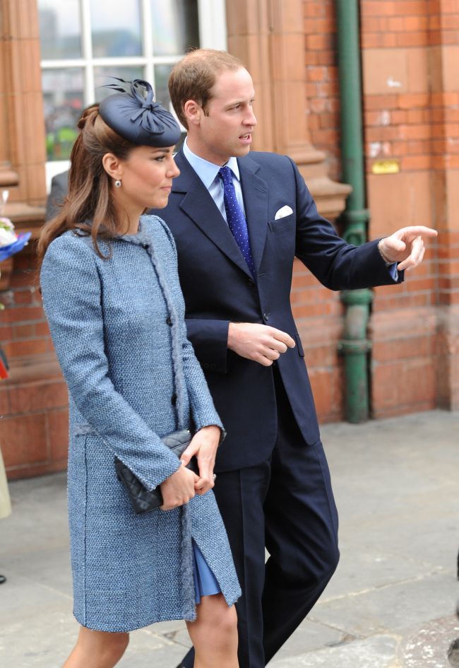 Ducesa de Cambridge, o aparitie rafinata intr-un mantou Missoni ...