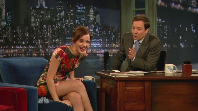 Emma Watson isi arata picioarele lungi si figurile de dans intr-un show ...