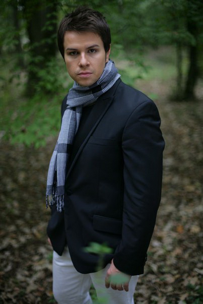 In urma cu 10 ani faceau furori in topurile romanesti. Ce s-a intamplat ...