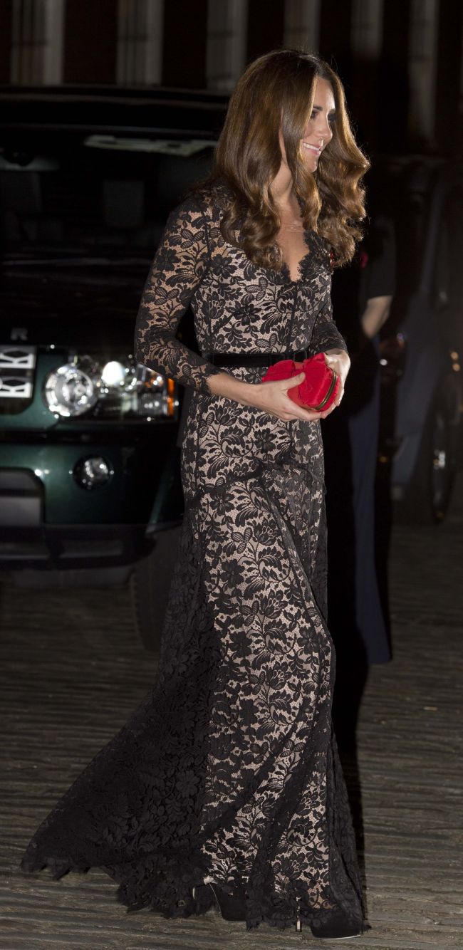 Ducesa de Cambridge, in vizita la Universitatea unde l-a cunoscut pe ...