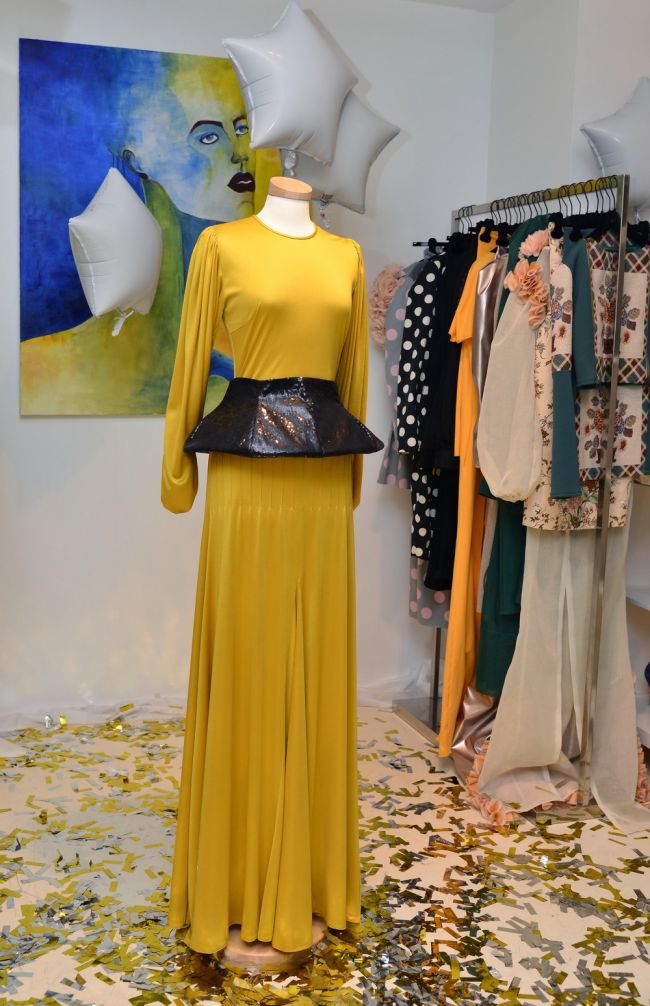 Maria Marinescu, outfit spectaculos la lansarea primei sale colectii ...