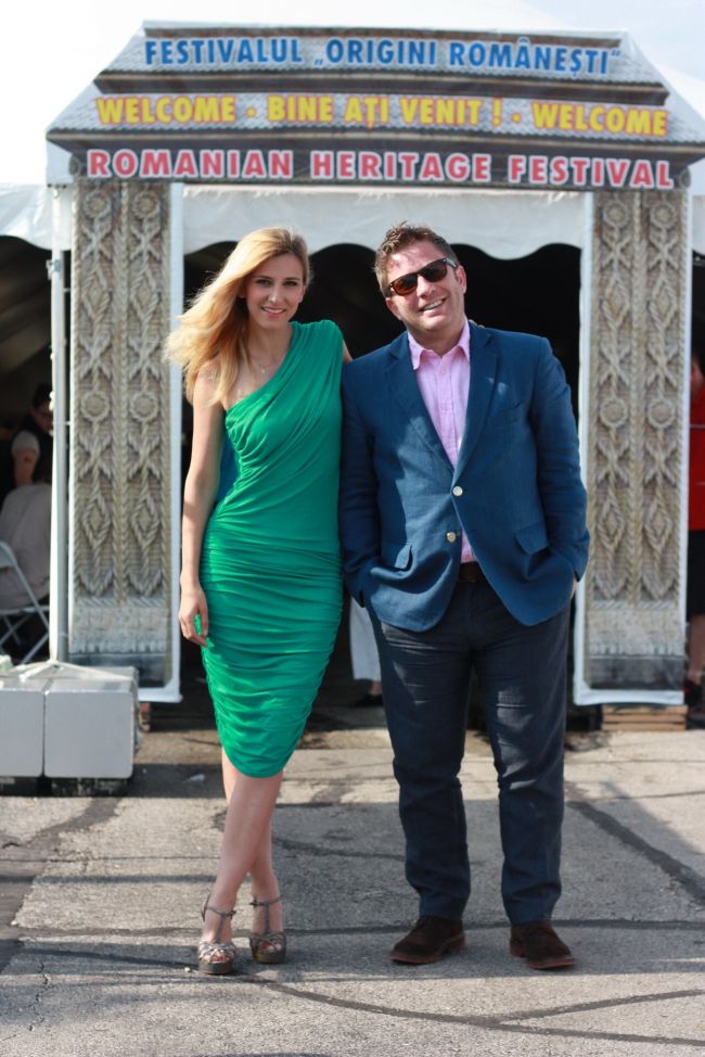 Dana Rogoz si Pavel Bartos au facut parada modei in America. Cu ce ...