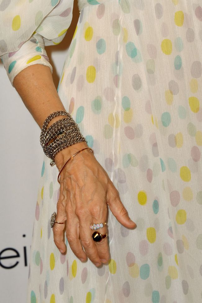 Este considerata un simbol al elegantei, insa trecerea anilor nu a ...