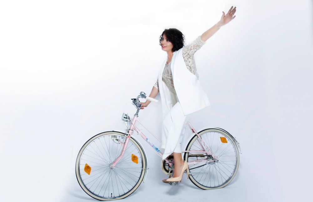 Andrada Dan a renuntat la o cariera de succes in banca pentru a schimba ...