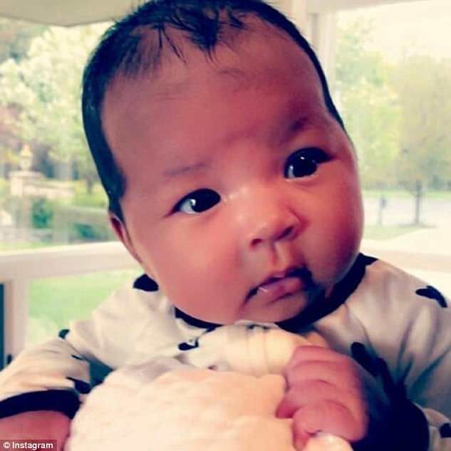 Khloe Kardashian a dezvăluit cine a ales, de fapt, numele inedit al ...