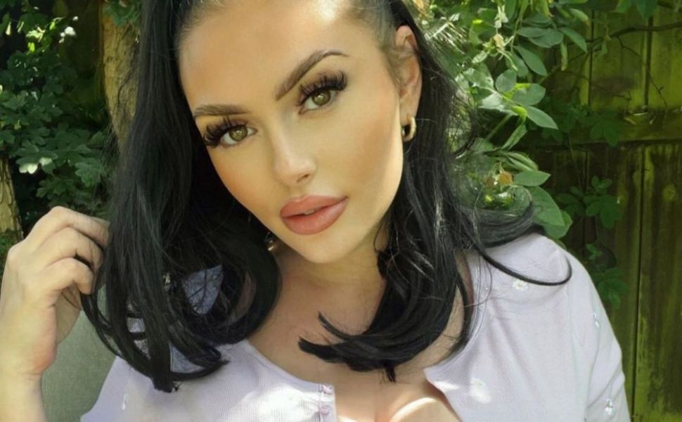 Antonia Graham's Instagram, Twitter & Facebook on IDCrawl